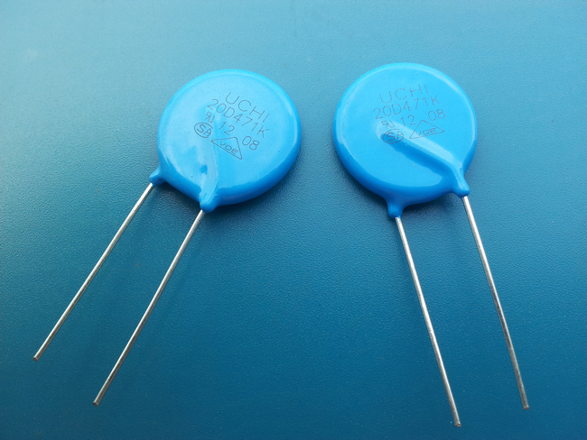 varistor de óxido 930pF metálico, MOVIMENTO equivalente 275Vac 350Vdc ...